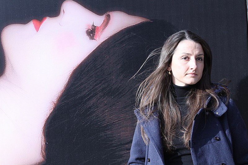 Laura Groza-Ķibere: Dzīvojam tādās savādās ilūzijās | LA.LV