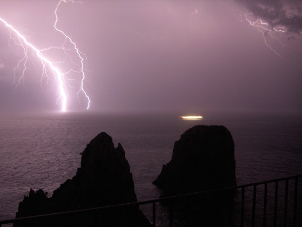 Dusmas par dusmām – tikai līdz saulrietam | LA.LV