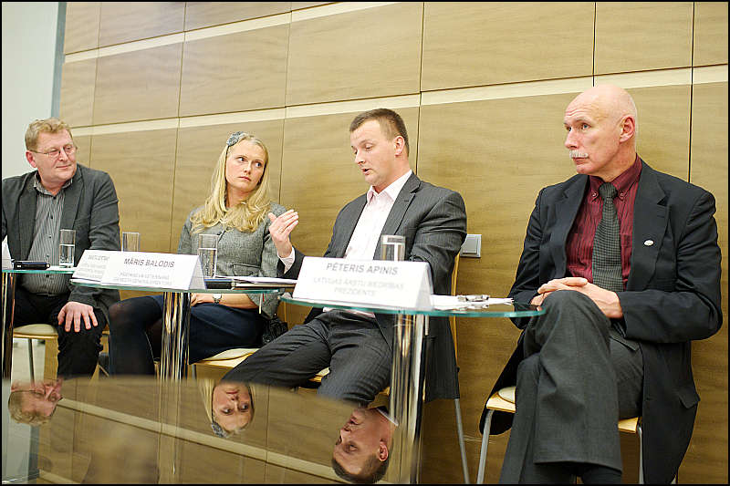 Latvijas iedzīvotāji slikti izglītoti par savām patērētāju tiesībām | LA.LV