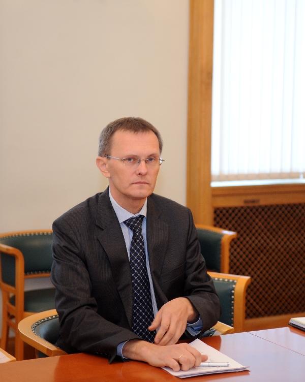 FM rosina PVN samazināt no 1.jūlija, IIN – no nākamā gada | LA.LV