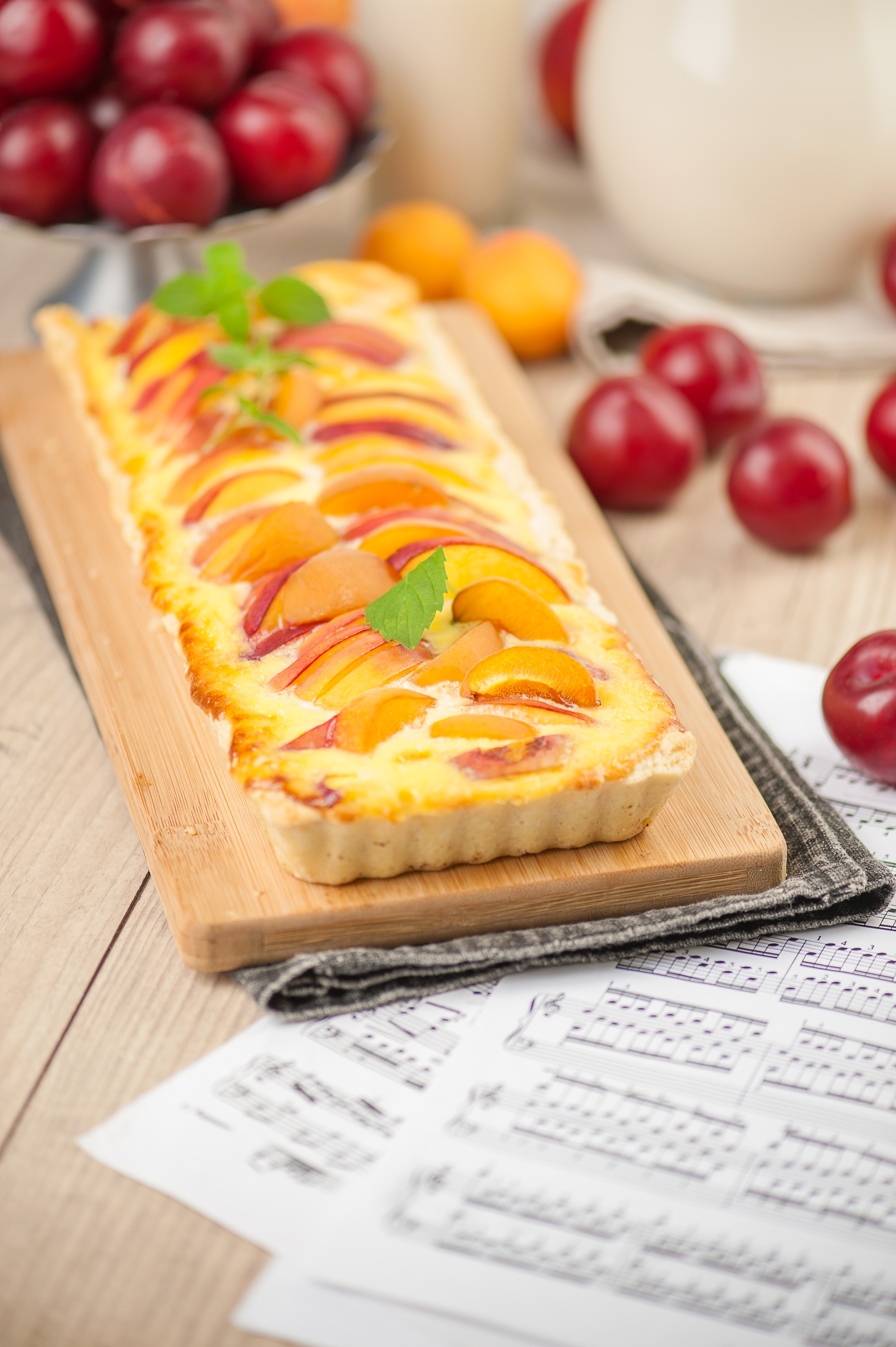 Krēmīgais saules augļu pīrāgs | LA.LV