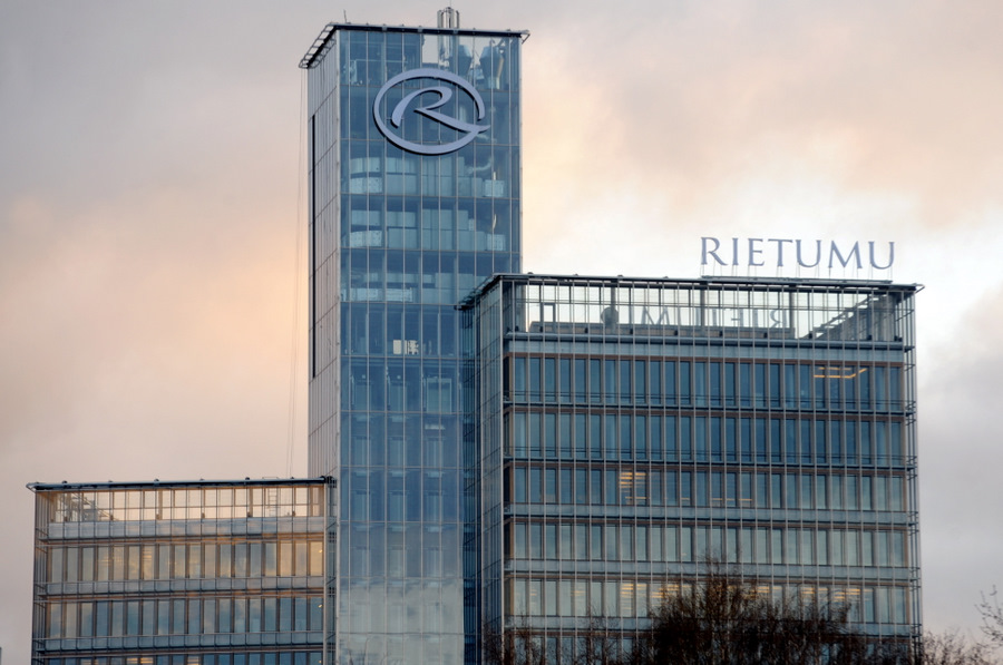 “Rietumu banka”: banka konsekventi ievēro naudas atmazgāšanas ...