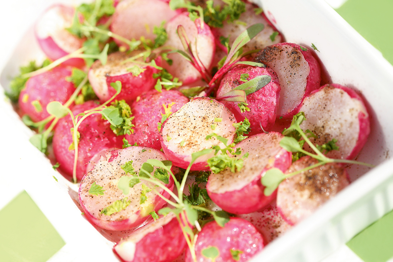 Redīsi cepas sprakšķēdami. Taču padodas garšīgi! | LA.LV