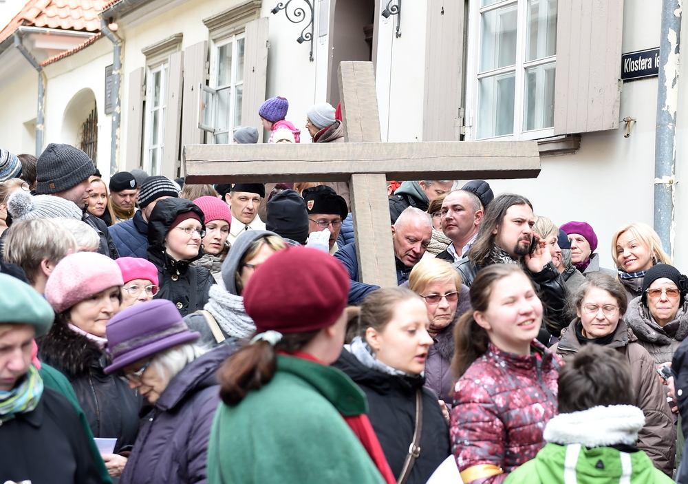 TIEŠRAIDE. Lielajā Piektdienā Vecrīgā norisinās tradicionālais ...
