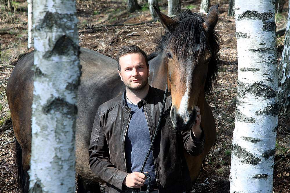 Jaunais zemnieks: Prasmīgi saimniekojot, nauda kokos aug ļoti labi | LA.LV