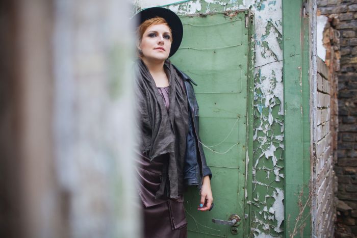 Lauras Veļas izstāde “Seja. Bez nosaukuma” Kalnciema kvartāla galerijā ...