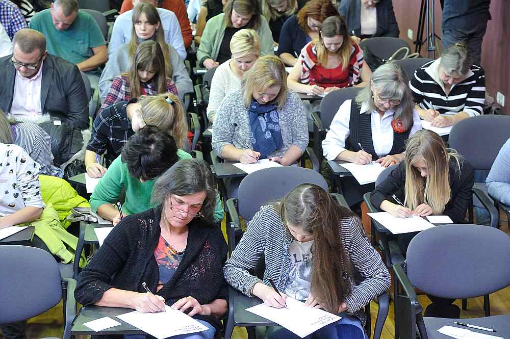 Divdabji, bujabēze un citi cietie rieksti lielajā latviešu valodas ...