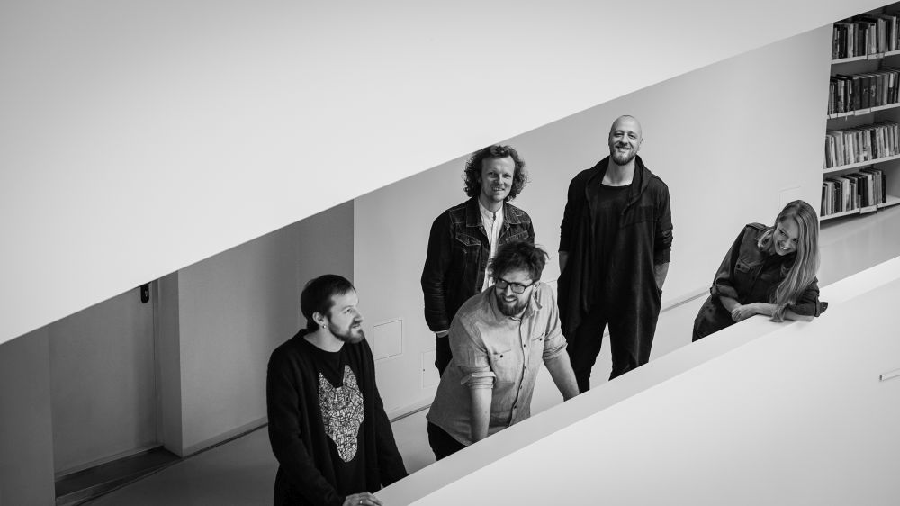 Grupa “The Sound Poets” izziņo albumu un koncertu “Arēnā Rīga ...