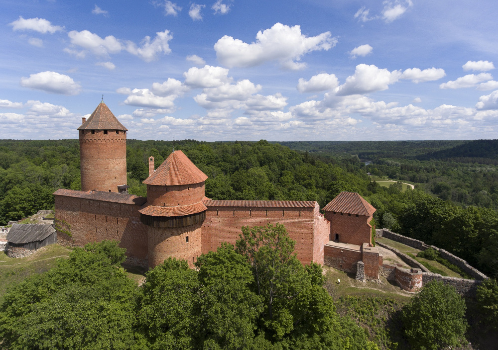Turaidas muzejrezervāts arvien populārāks ārzemēs! Zināms, no kurām ...