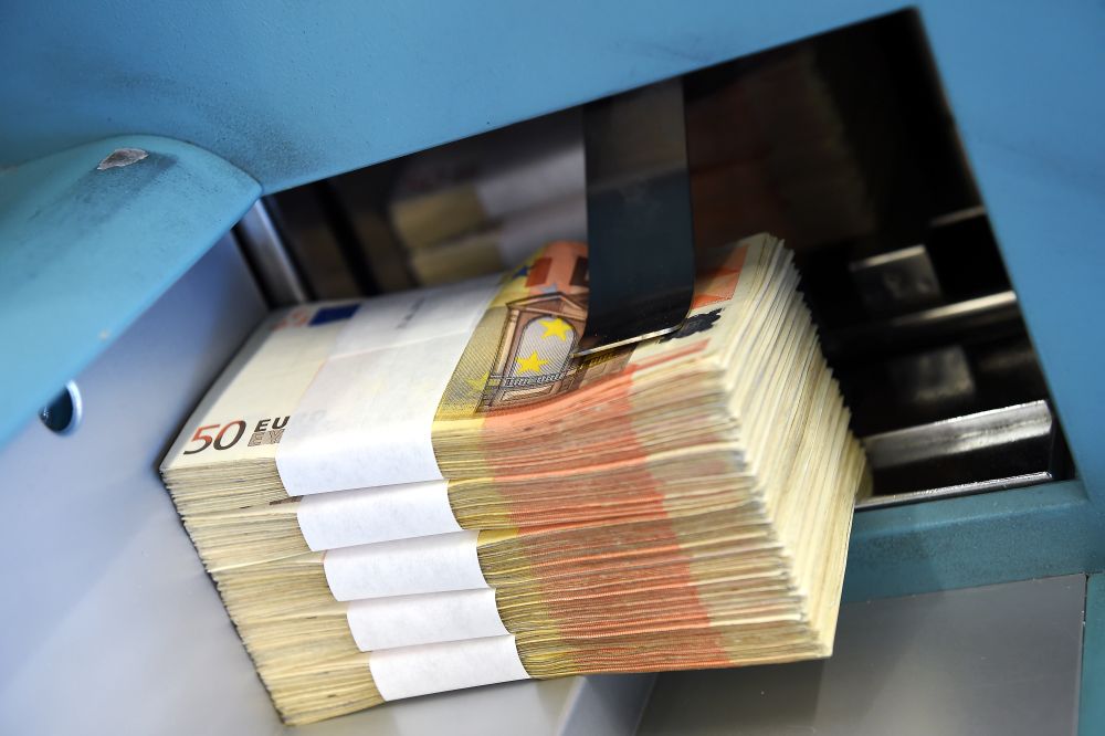 ZZS iestājas par skaidras naudas apriti bez liekām birokrātiskām ...