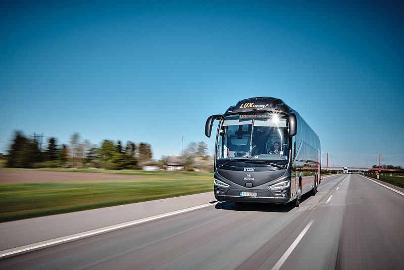 Sadursmē ar smago automašīnu uz Krievijas-Igaunijas robežas gājis bojā ...