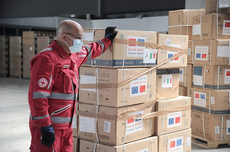 Medikamenti Covid-19 ārstēšanai ir pieejami limitētā daudzumā | Veselam.lv