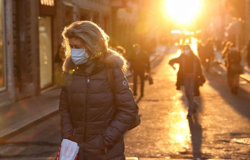 Policijā saņemts viens iesniegums par imunologa, iespējams, veiktu ...