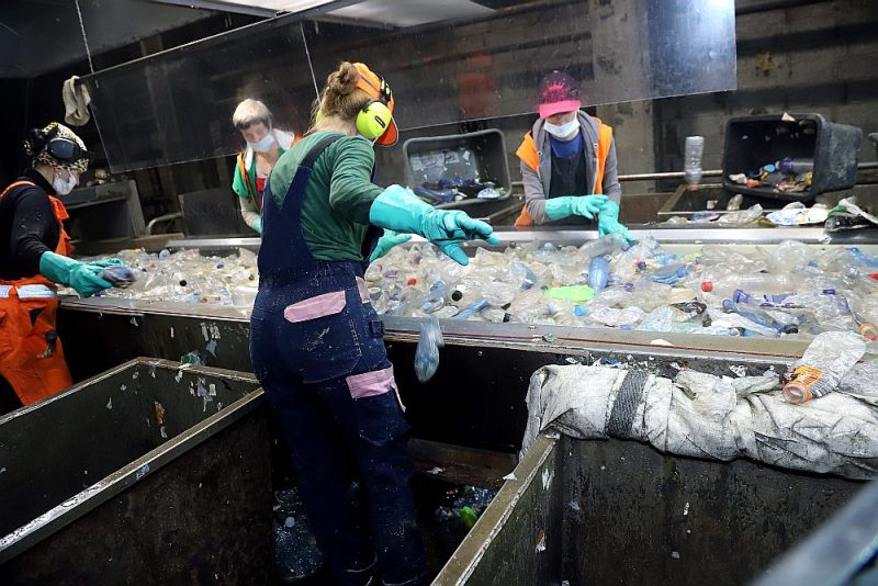 Plastmasas pārstrāde nav risinājums piesārņojuma krīzei – tas ir ...
