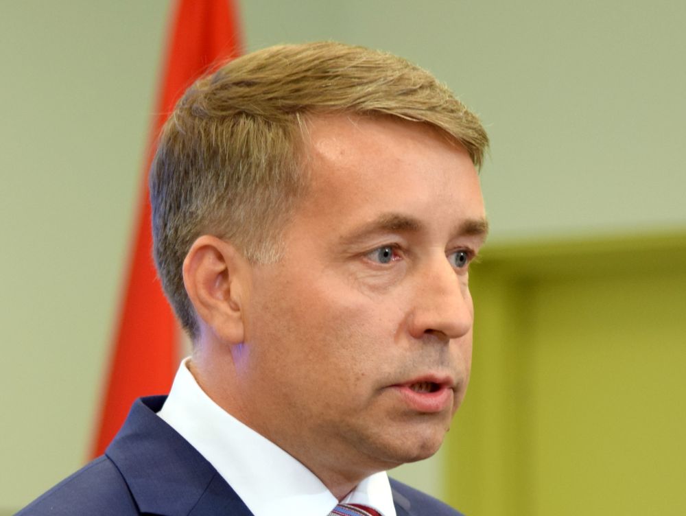 Labklājības ministrija iecerējusi katru gadu pārskatīt minimālo algu ...
