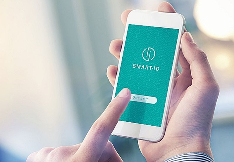 Netipiski Latvijai, pāreja no kodu kartēm uz “SmartID” bija ...