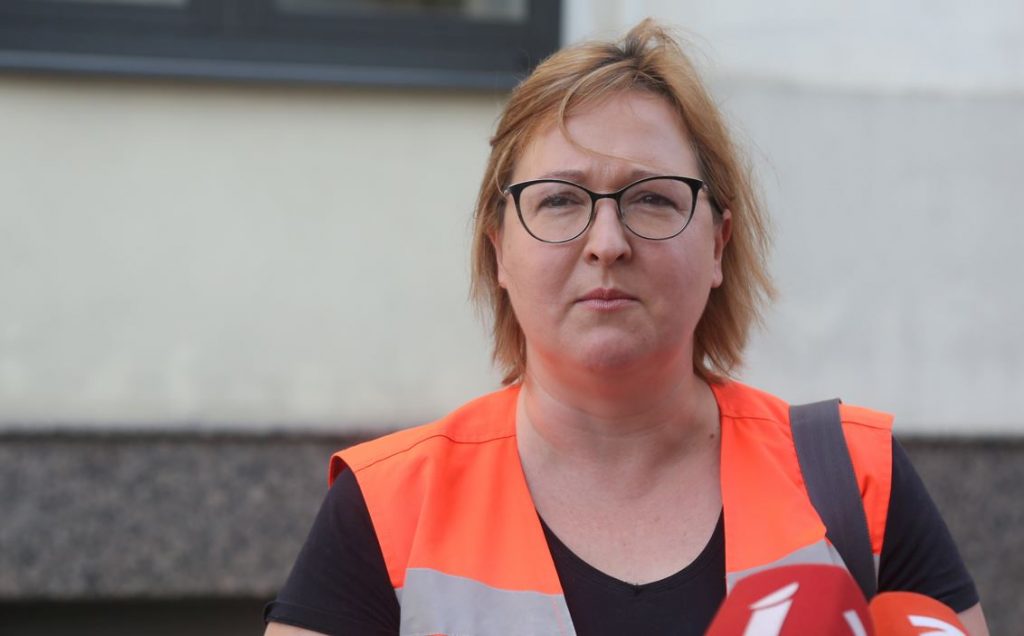 VIDEO. NMPD direktore Liene Cipule Pēterim Apinim stāsta par nule redzēto un piedzīvoto Ukrainā ...