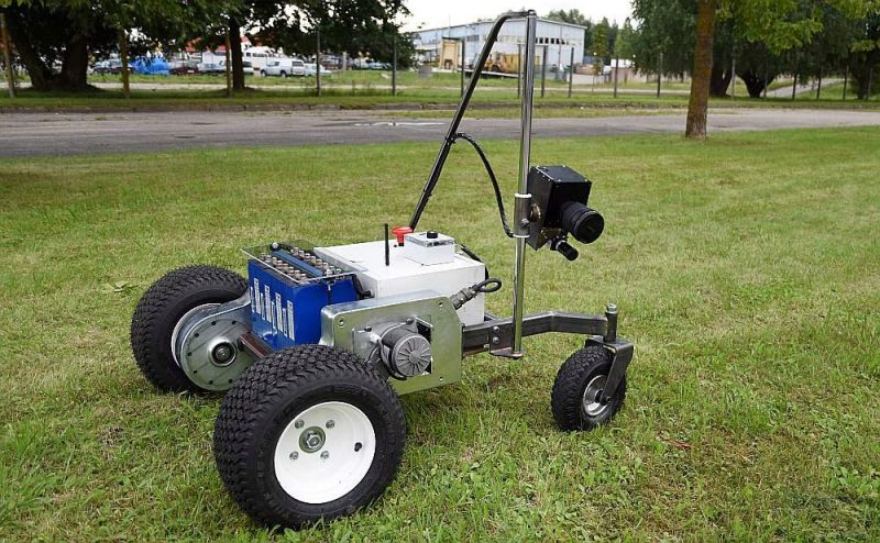 Latvieši rada robotu – kaitēkļu pētnieku. Kā tas strādā? | LA.LV