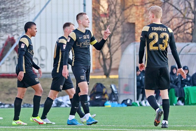 Kurš apturēs “Rigu”? | LA.LV