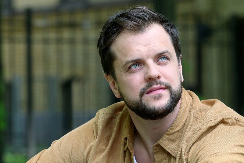 VIDEO. Gints Andžāns uz teātra skatuves piedzīvojis nepatīkamu ainu ...