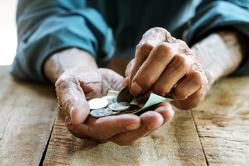 CSP: Ikmēneša izmaksātās vecuma pensijas pērn bija par vidēji 57 eiro ...