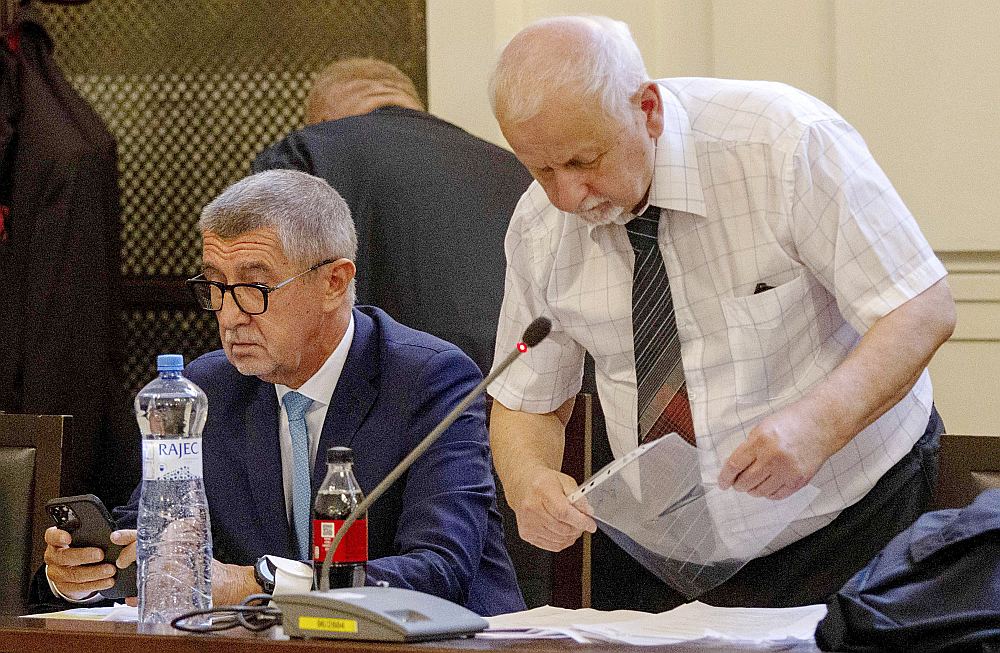 Prāgā tiesā vienu no valsts bagātākajiem cilvēkiem par Eiropas fondu ...