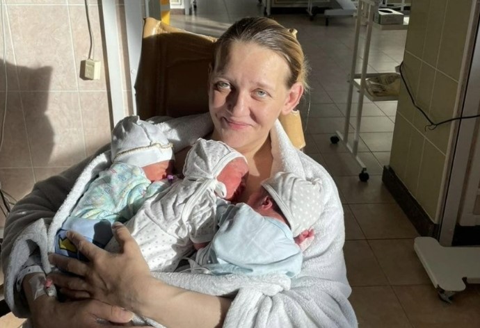 Laba zīme! Gada pirmajā dienā Kijivas slimnīcā piedzimuši trīnīši | LA.LV