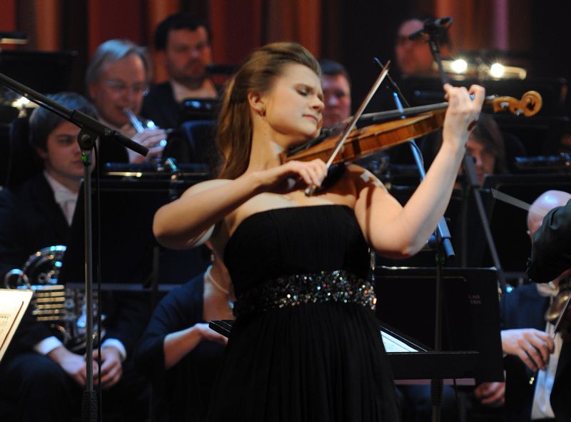 Divi veidi, kā aizkustināt akmeni (jeb izpelnīties mūzikas kritiķa ...