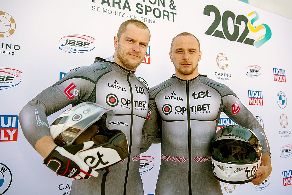 Sportisti pierāda, ka bobslejs Latvijā ir dzīvāks par dzīvu un arī ...