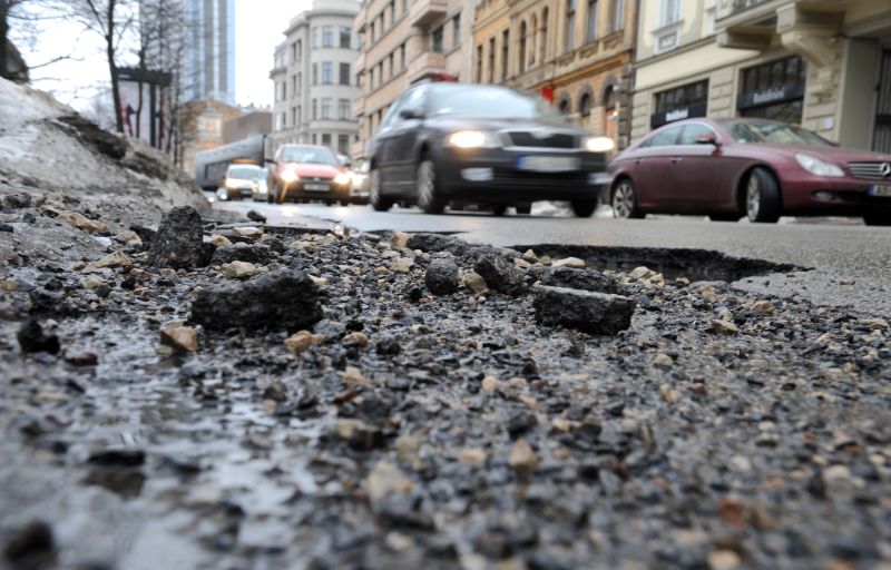 Speciālists par ceļu būvi: Pasūtītājs grib mersedesu, bet pēc iepirkuma ...