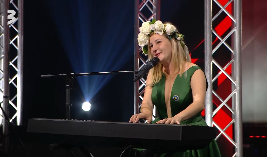 VIDEO. “Varu tikai apraudāties…” – ukrainiete Anastastija “X Faktorā ...