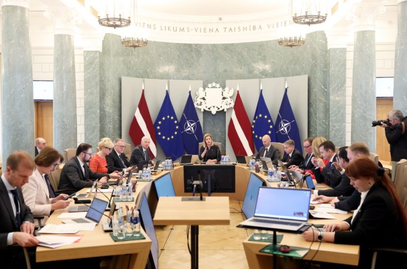 Valdība atbalstījusi 2024.gada valsts budžetu ar 2,8% deficītu: valsts ...