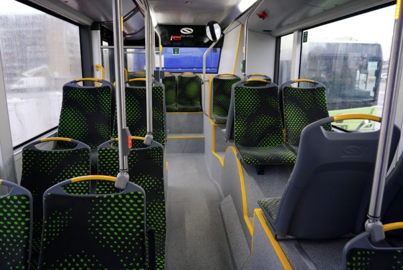 Pasažieri vienos maršrutos brauc ar nolietotiem autobusiem, citos jau ...