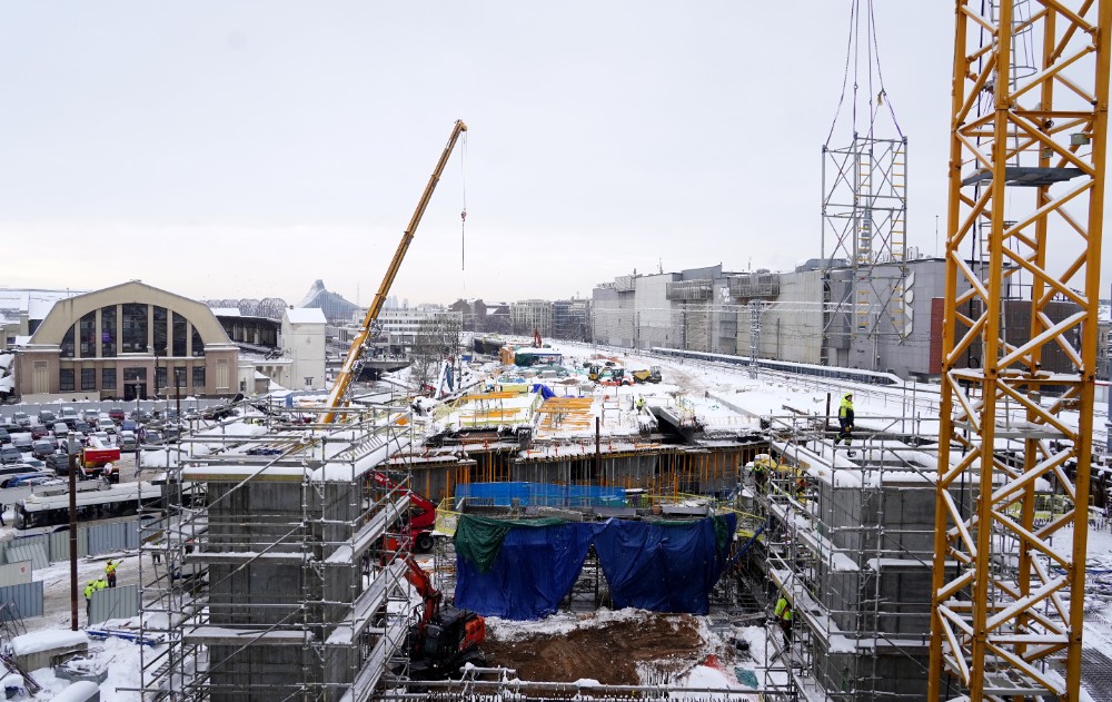 Valdība vienojas – būs jāizpēta, kā “Rail Baltica” pamattrasi savienot ...