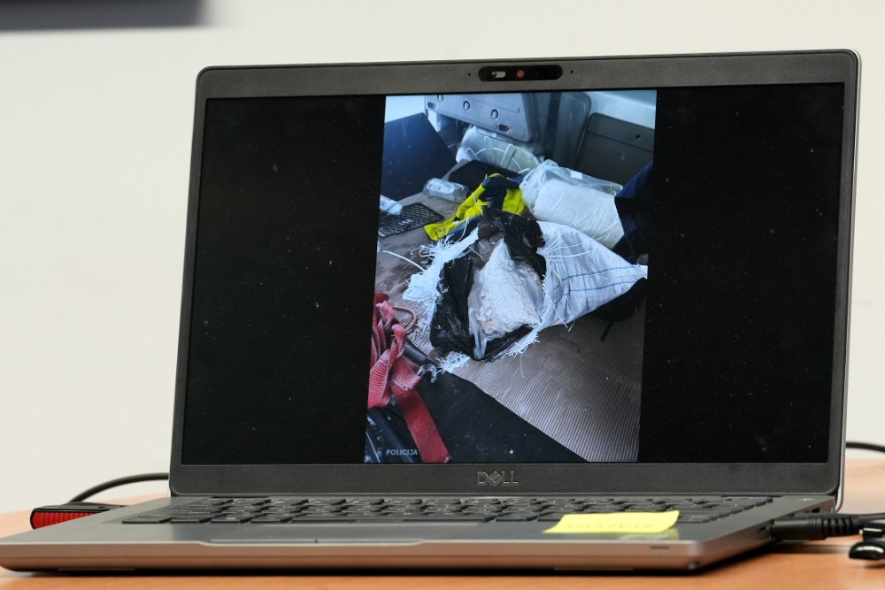 VIDEO. Pēteris Apinis: Pārdomas, skatoties policijas videomateriālu ...