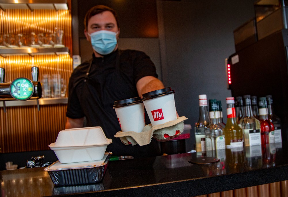 Dzīvo no algas līdz algai? Trīs vienkārši eksperta padomi, kā ietaupīt ...