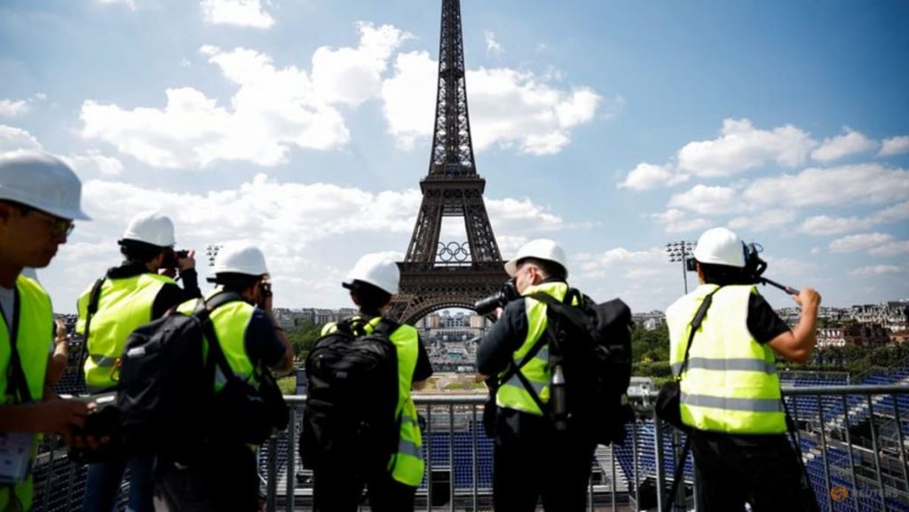 “Tāda rīcība nav pieņemama,” paziņo Kremlis par Francijas lēmumu ...