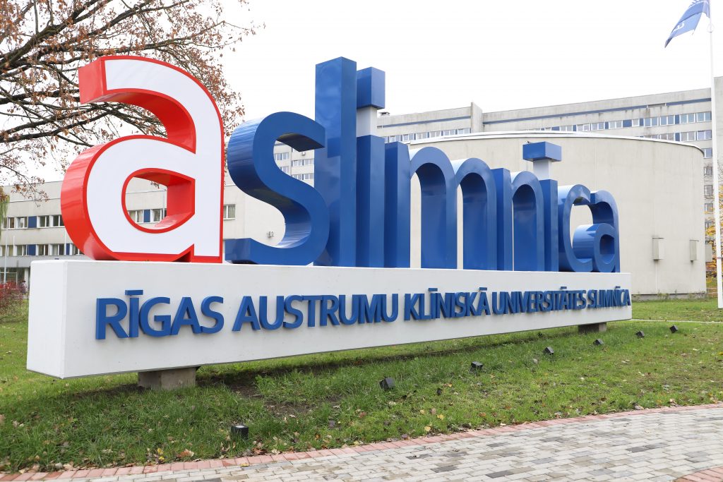 “Smird pēc padomju savienības” – Onkoloģijas centra ārsti kliedz pēc ...