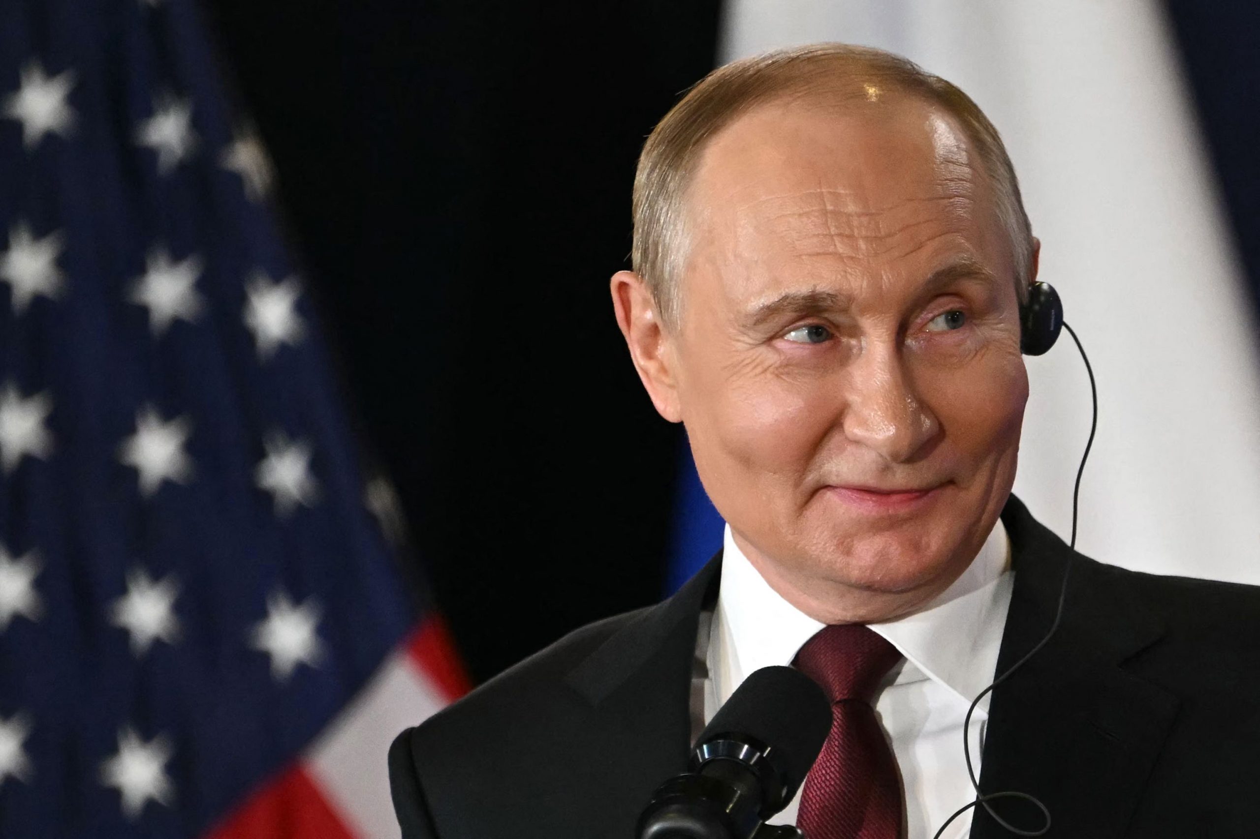 Putins uz ES nāks ar daudz spēcīgāku armiju! Eiropas Komisārs brīdina ...