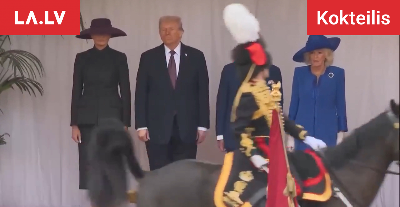 VIDEO. Karaliskā sveiciena vietā sūdi! Anglijas godasardzes zirgs ...