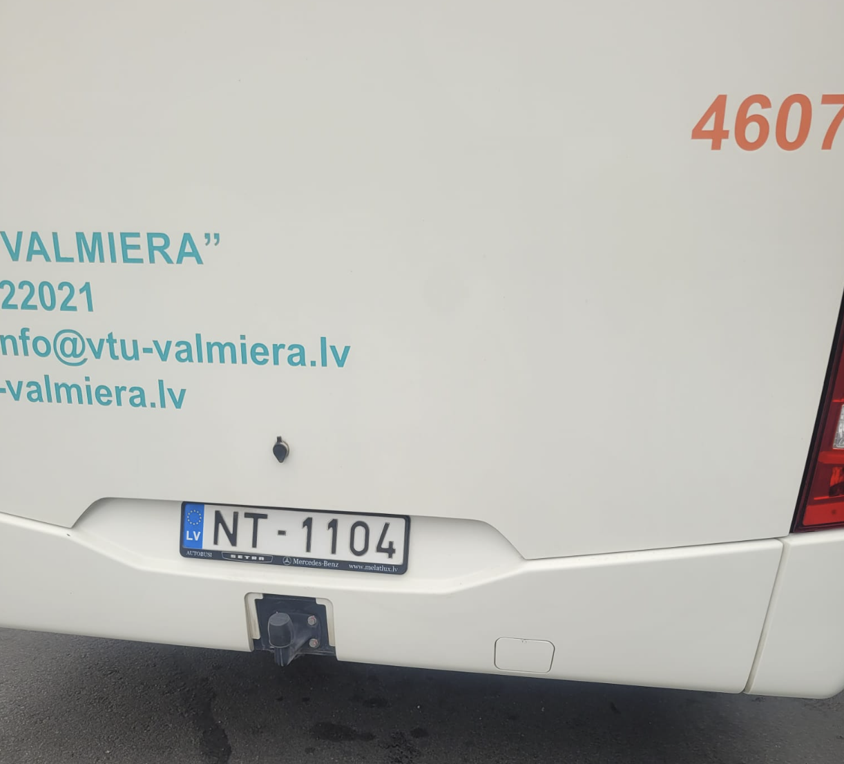 “Uz sēdvietām pasažieri bija salikuši somas…” Autobusa vadītāja reisā ...