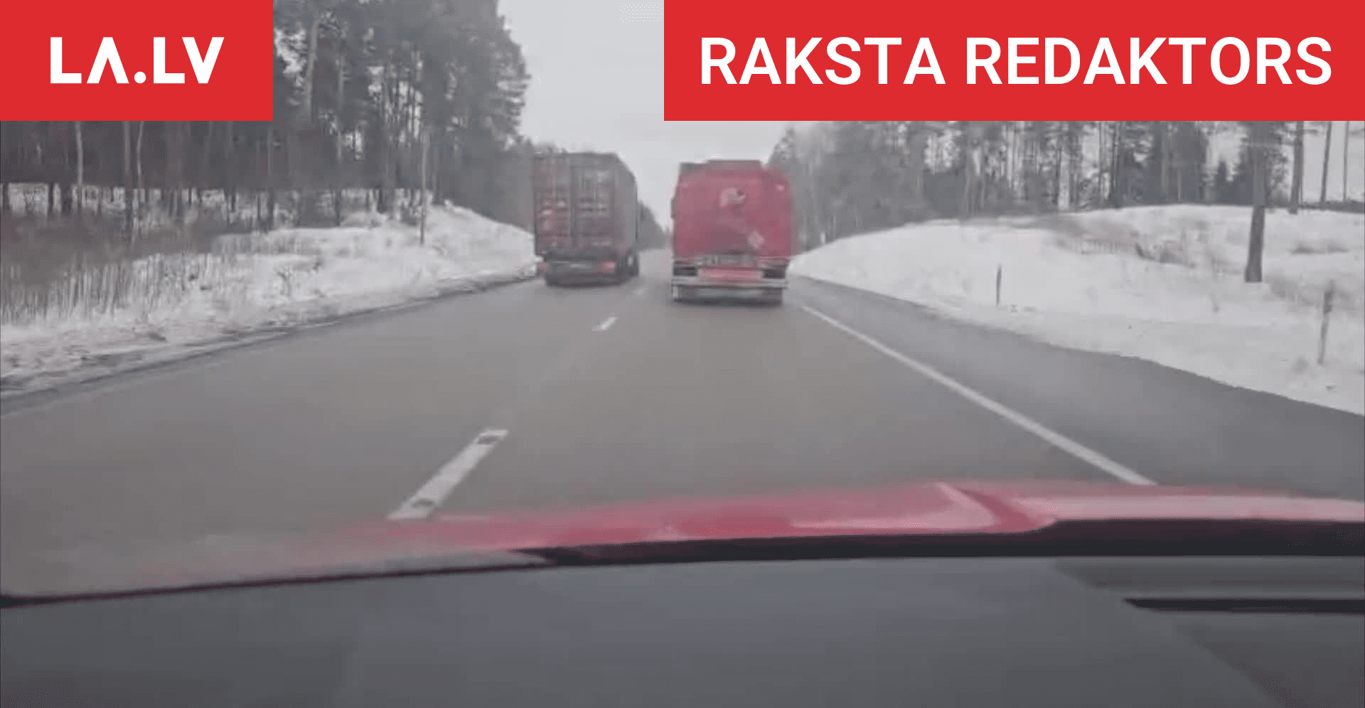 VIDEO. Smagie “vālē” ar 100 km/h un spītīgi nelaiž viens otru garām ...